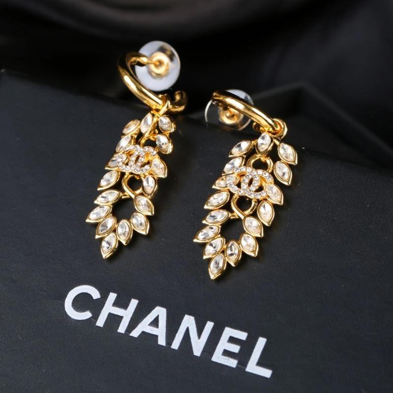 Top match Chanel Earrings