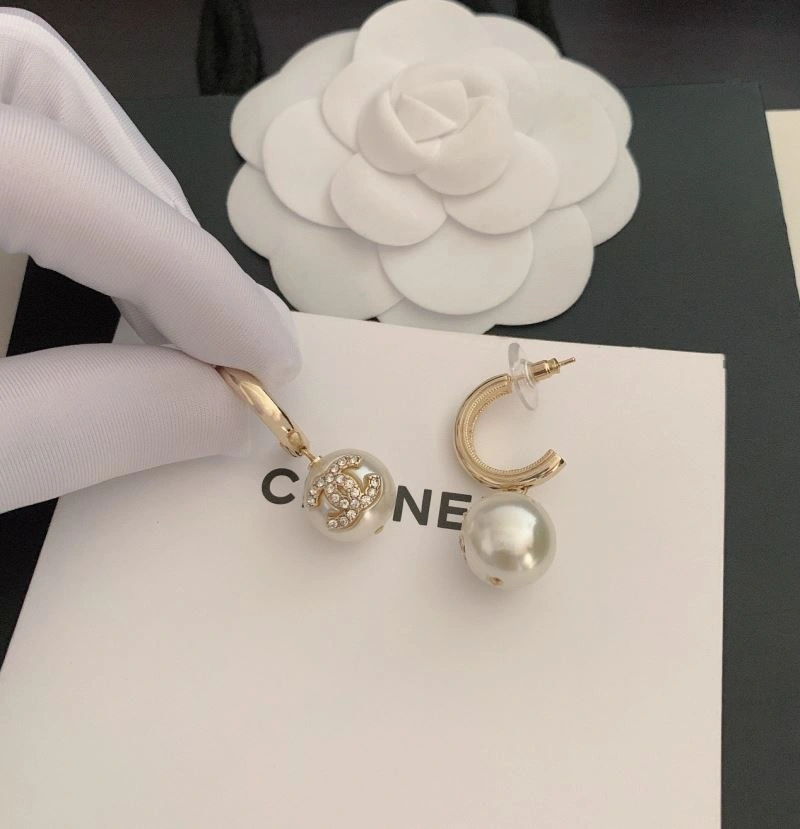 High accuracy Chanel Earrings