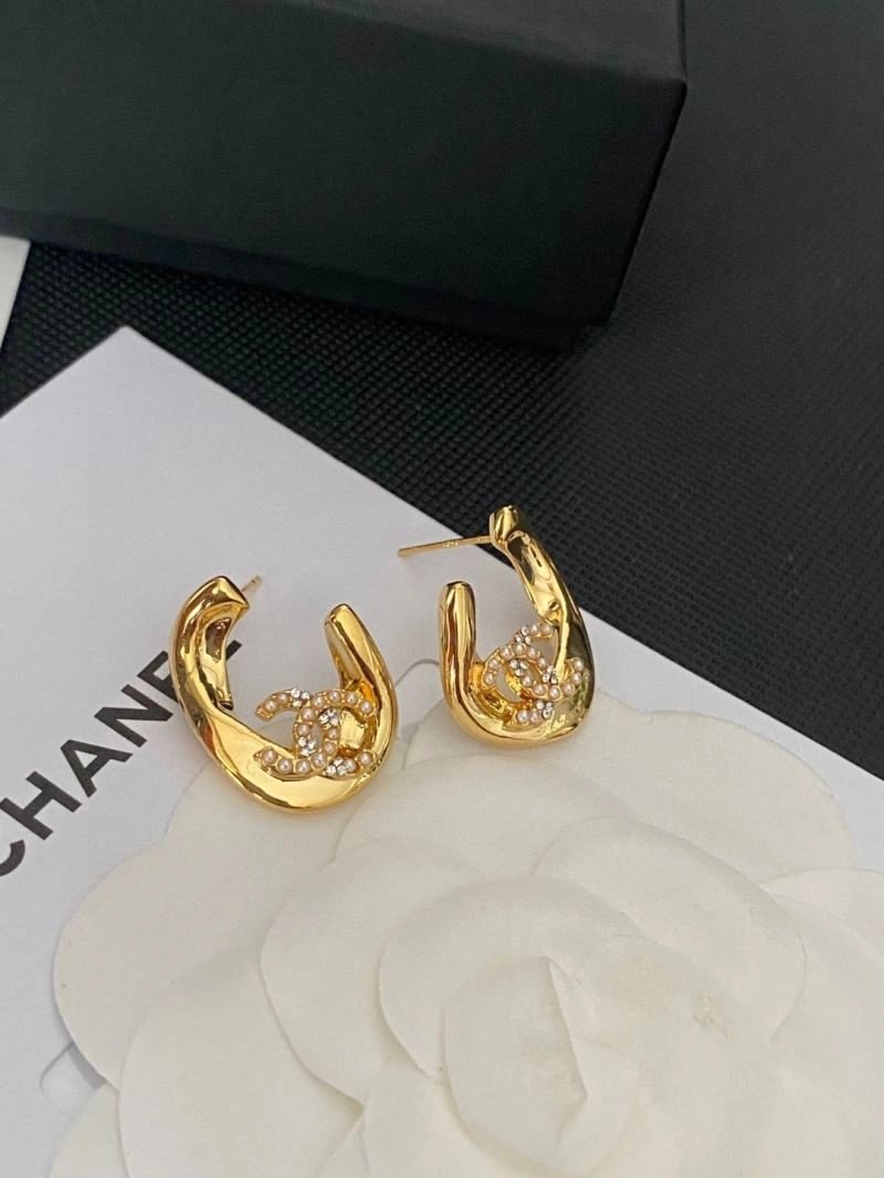 Top match Chanel Earrings