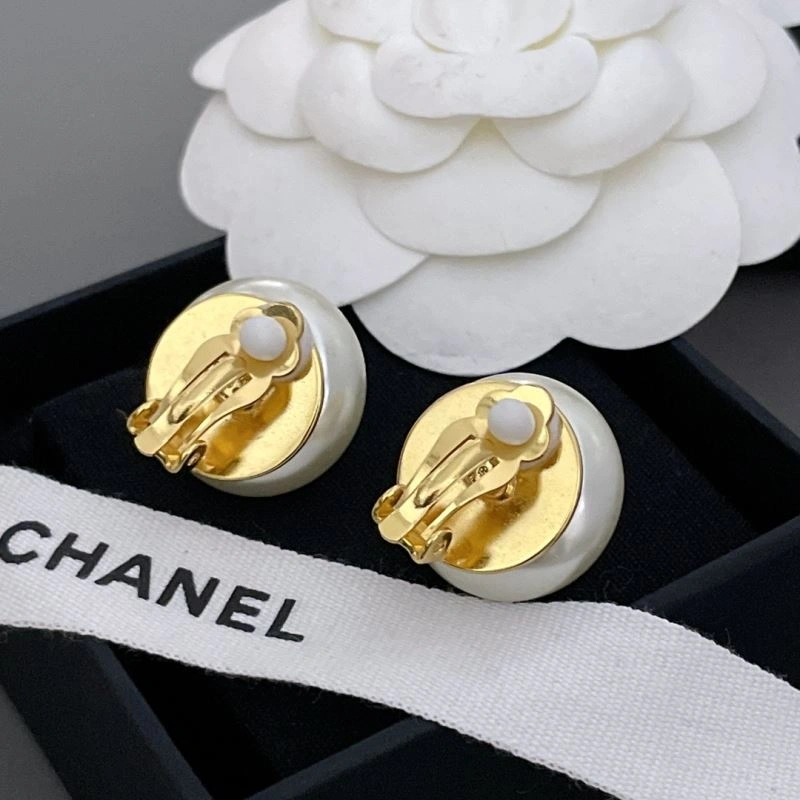 High accuracy Chanel Earrings