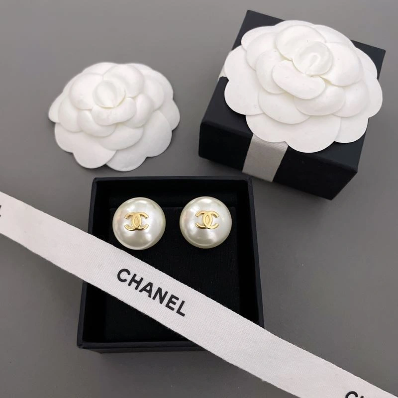 High accuracy Chanel Earrings