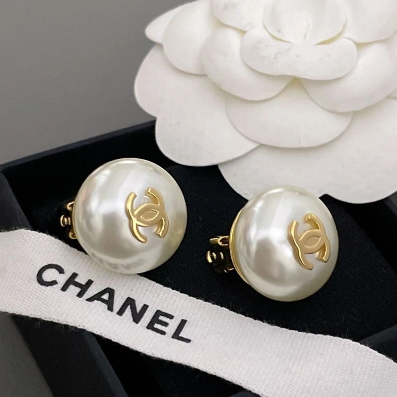 High accuracy Chanel Earrings