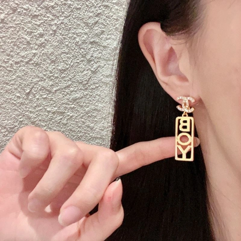 Top match Chanel Earrings