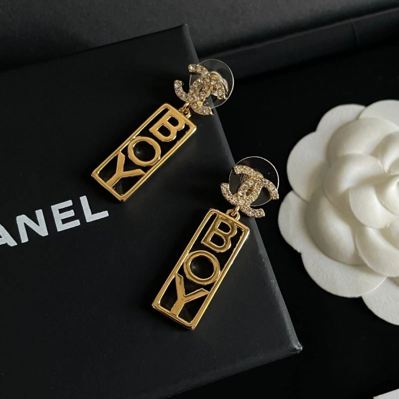 Top match Chanel Earrings