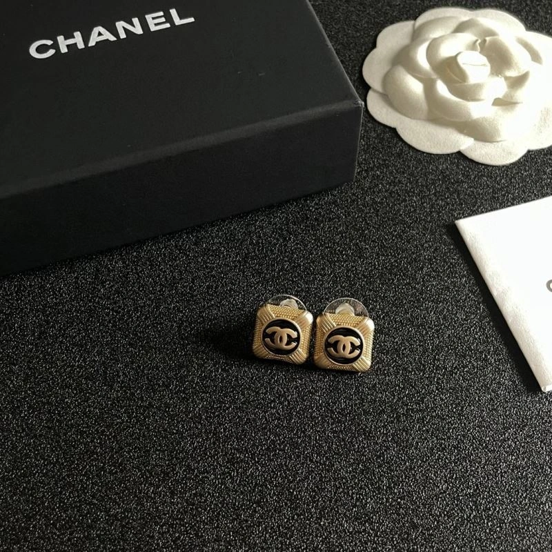 Top match Chanel Earrings
