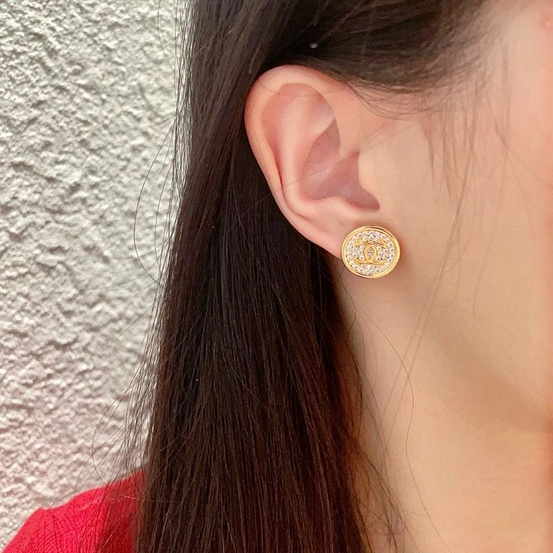 Top mirror Chanel Earrings