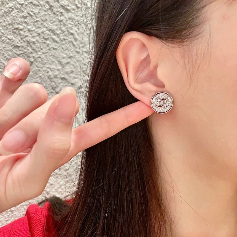 Top mirror Chanel Earrings