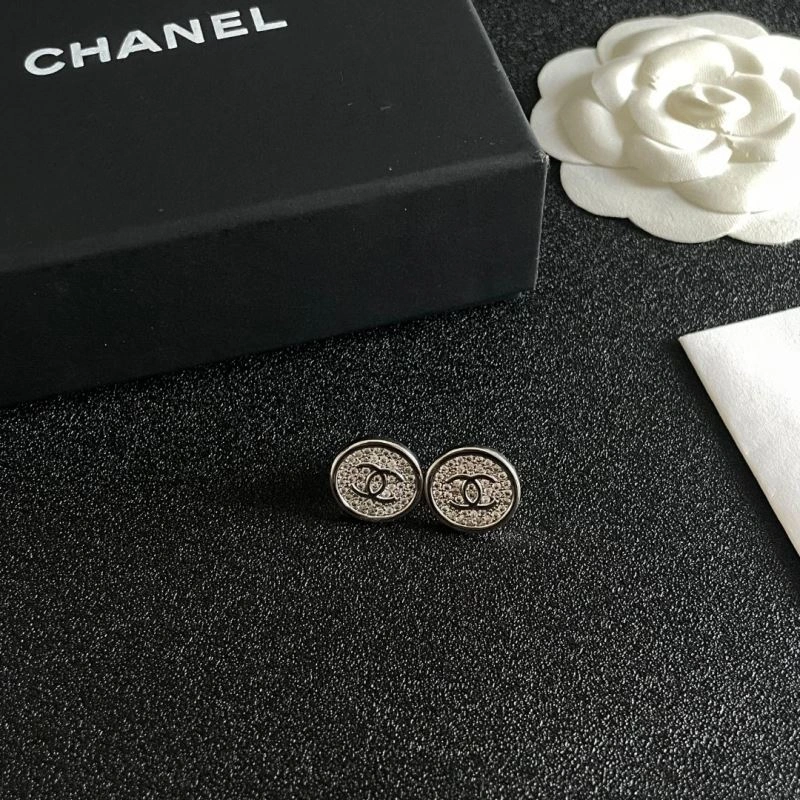 Top mirror Chanel Earrings