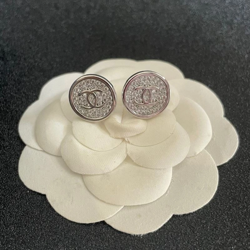 Top mirror Chanel Earrings