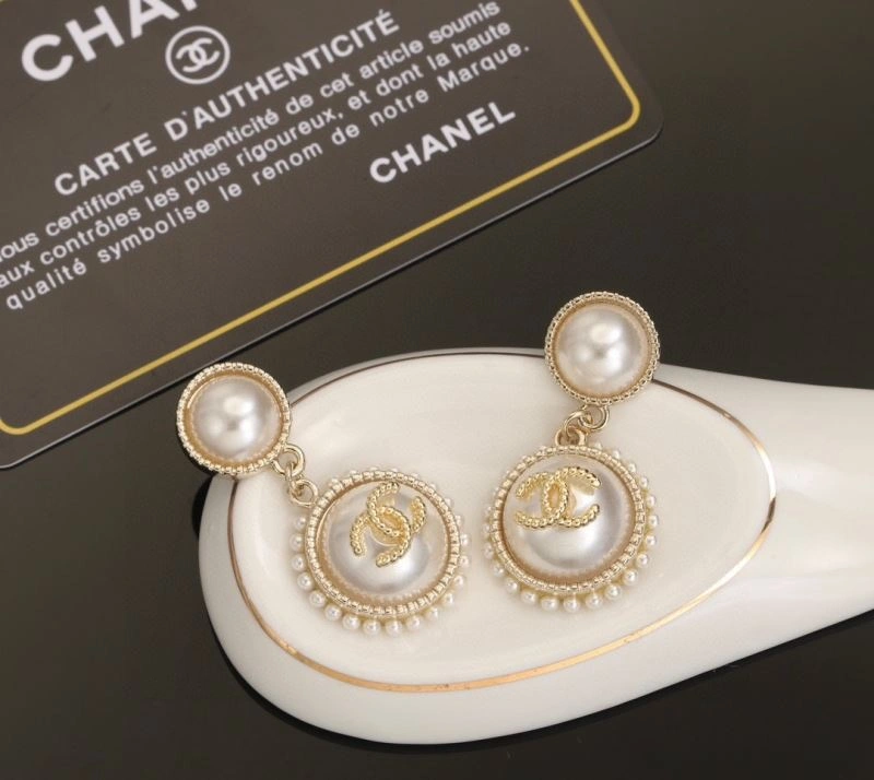 Top match Chanel Earrings