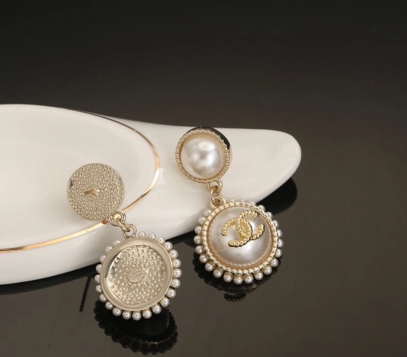 Top match Chanel Earrings