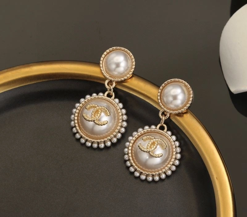 Top match Chanel Earrings