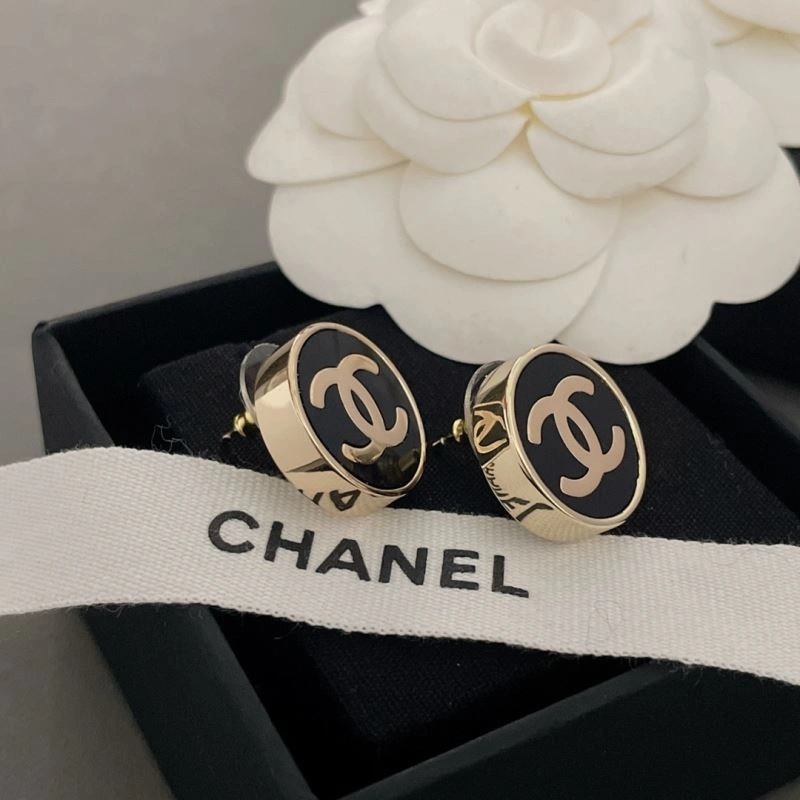 Top match Chanel Earrings