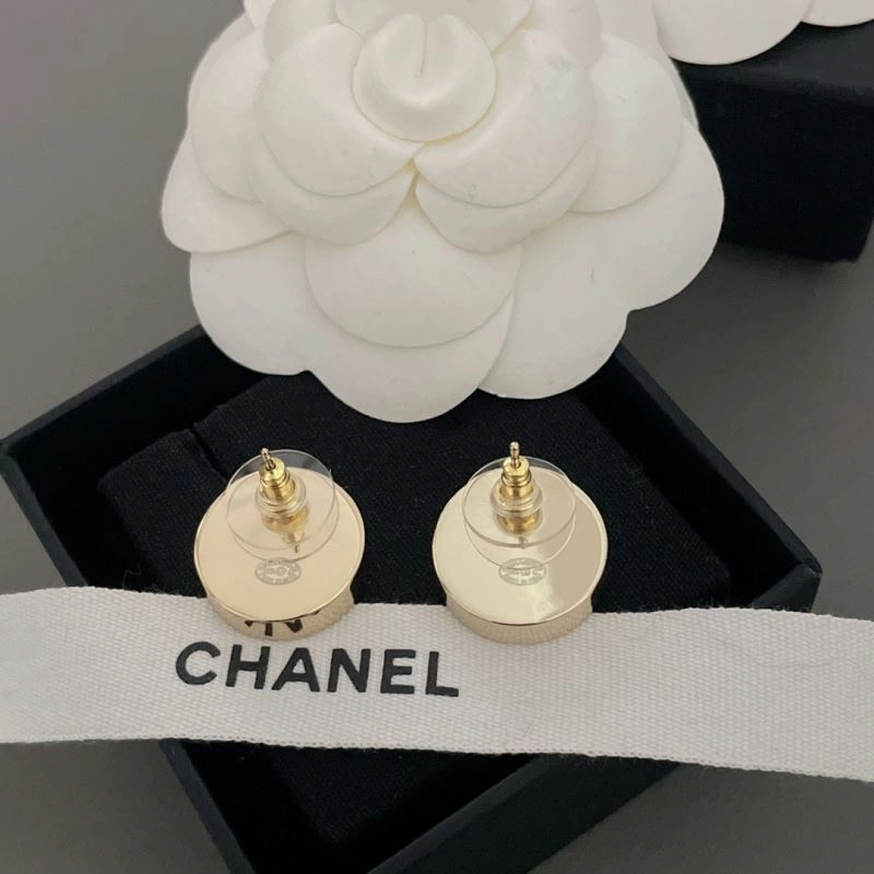 Top match Chanel Earrings