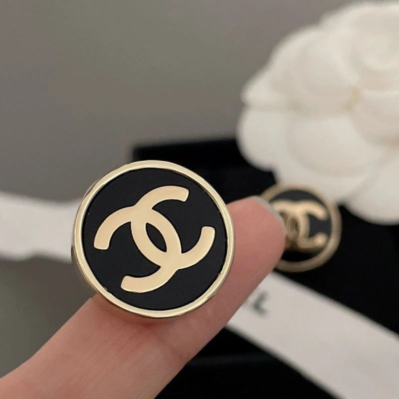 Top match Chanel Earrings