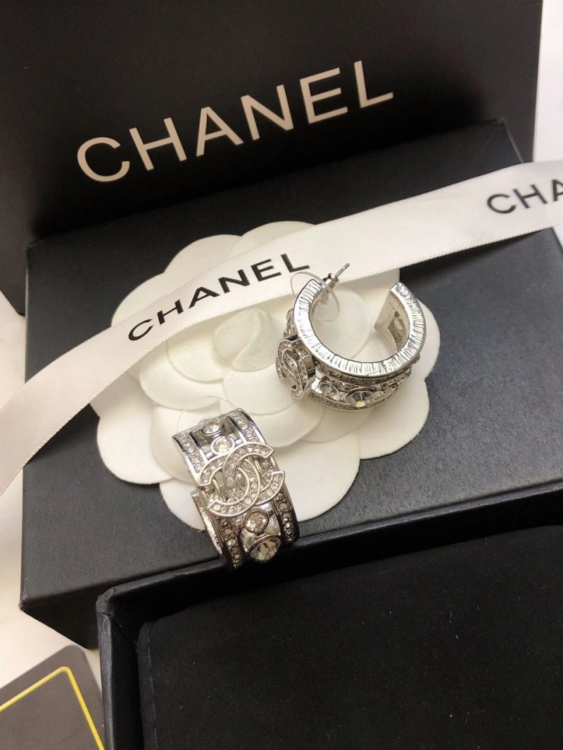 High fidelity Chanel Earrings