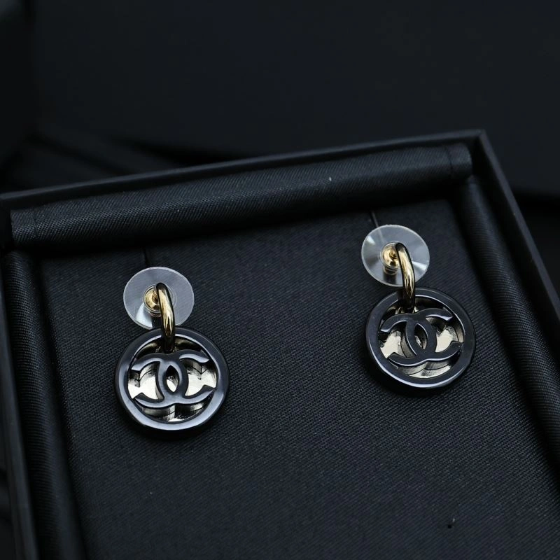 Top match Chanel Earrings
