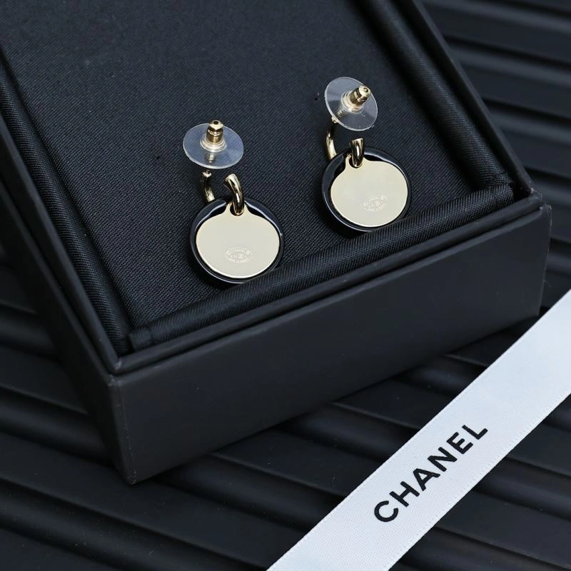 Top match Chanel Earrings