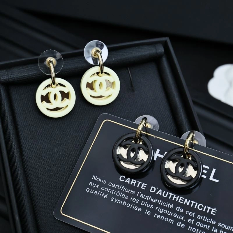 Top match Chanel Earrings