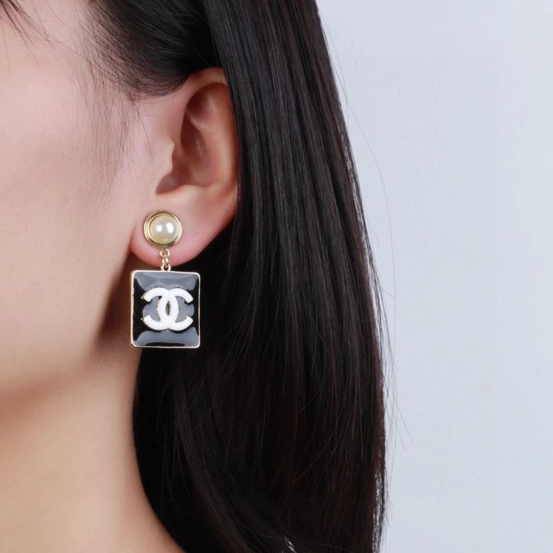 High fidelity Chanel Earrings