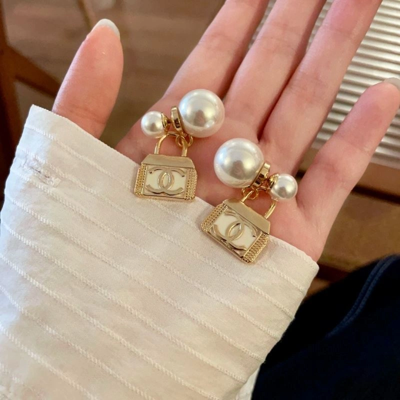 Top match Chanel Earrings