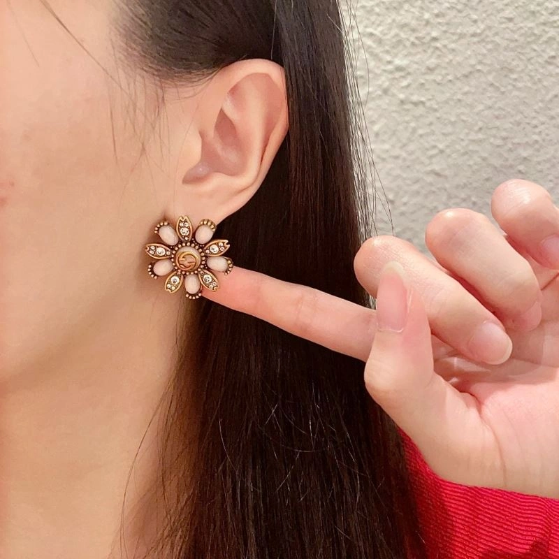High accuracy Chanel Earrings