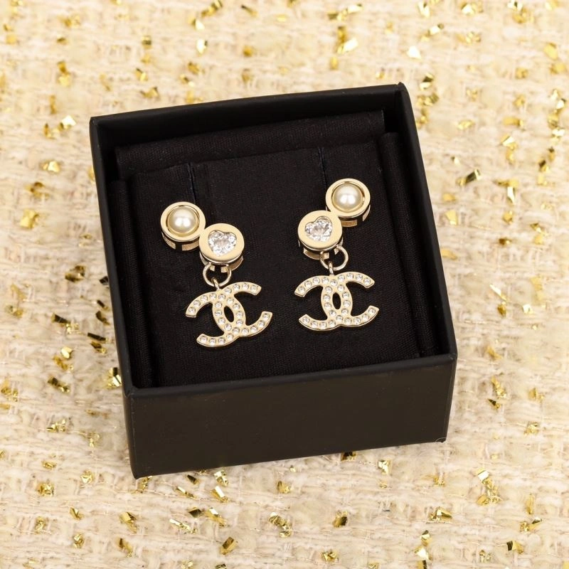Top mirror Chanel Earrings