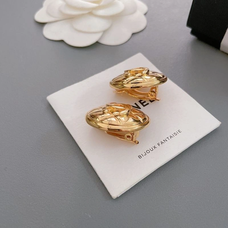 Top mirror Chanel Earrings