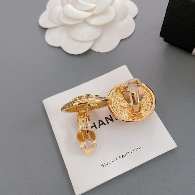 Top mirror Chanel Earrings