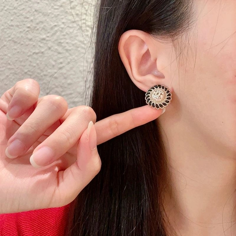 High accuracy Chanel Earrings