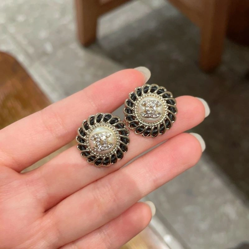 High accuracy Chanel Earrings