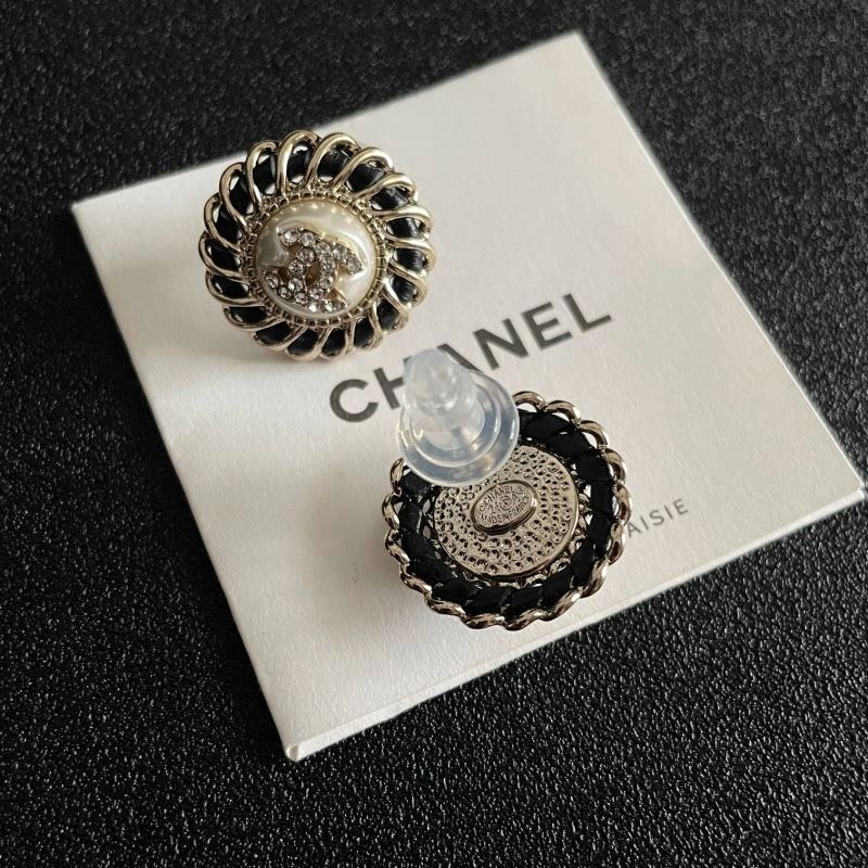 High accuracy Chanel Earrings