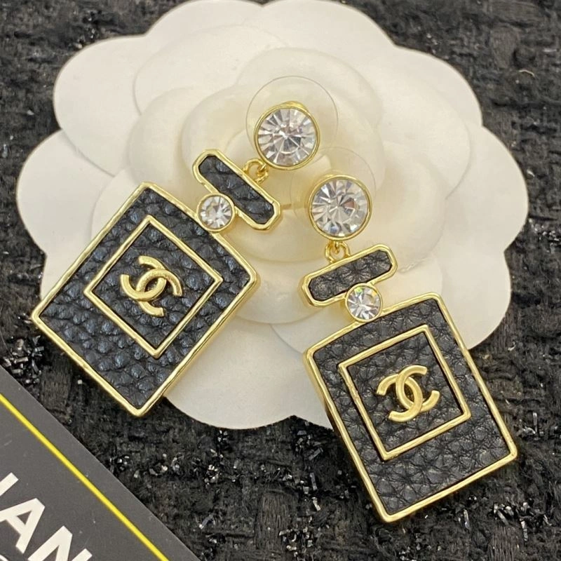 Top mirror Chanel Earrings