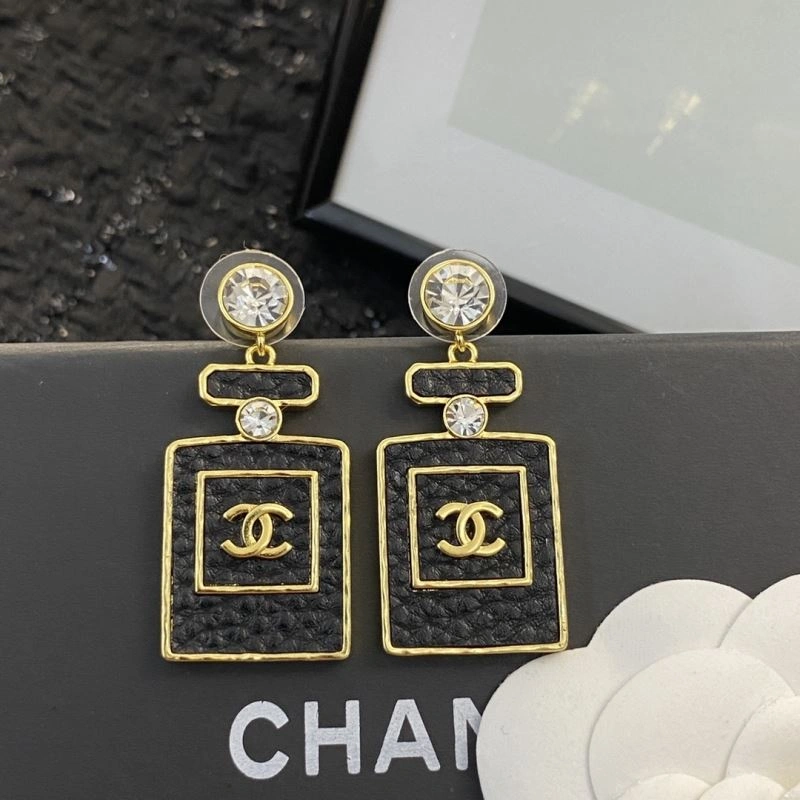 Top mirror Chanel Earrings