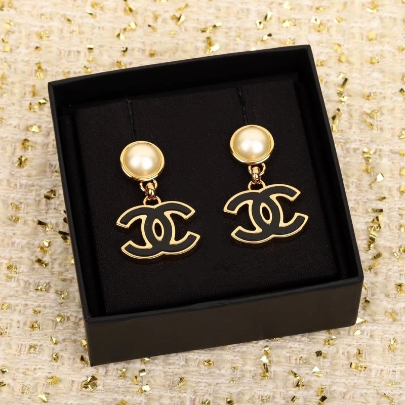 Top mirror Chanel Earrings