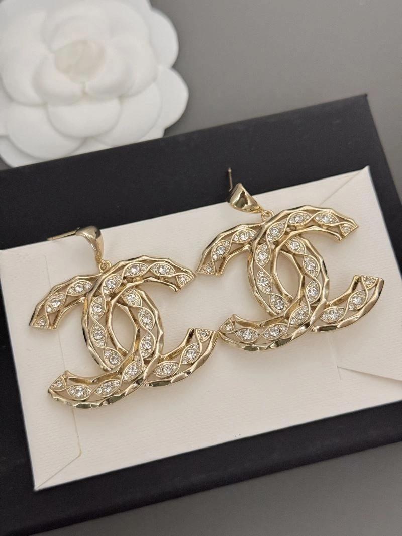 Top match Chanel Earrings