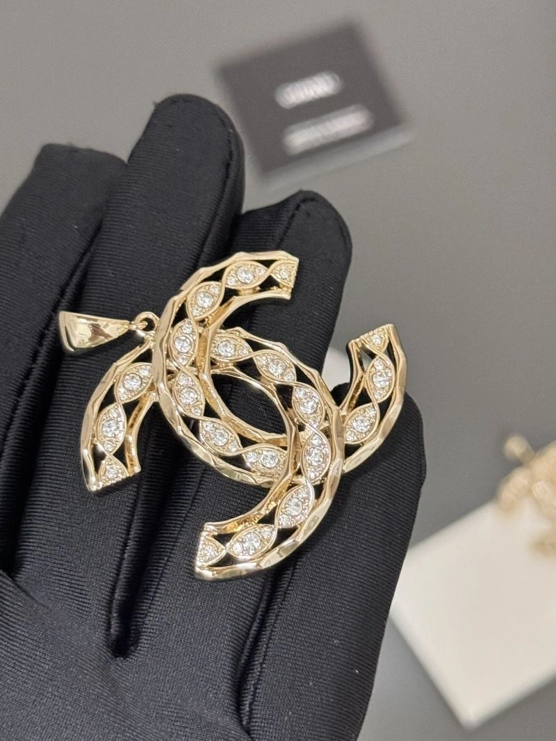Top match Chanel Earrings