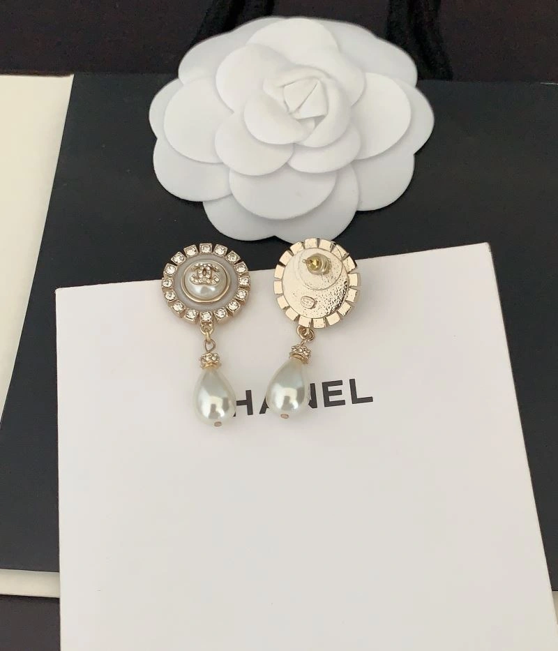 Low-cost Chanel Earrings