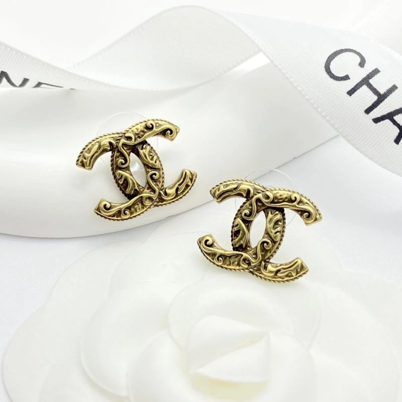 Top match Chanel Earrings