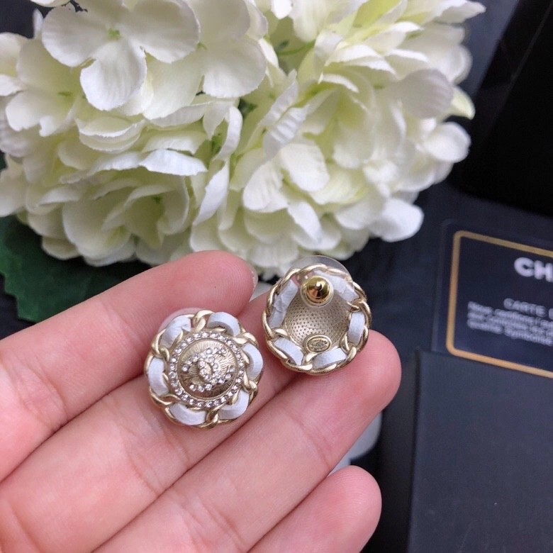 Low-cost Chanel Earrings