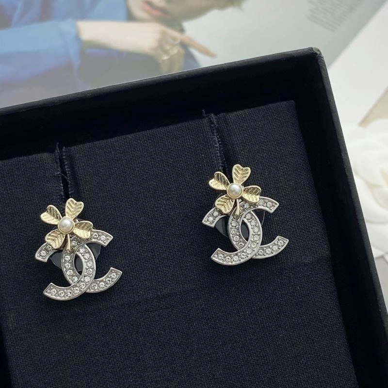Accurate model Chanel Earrings