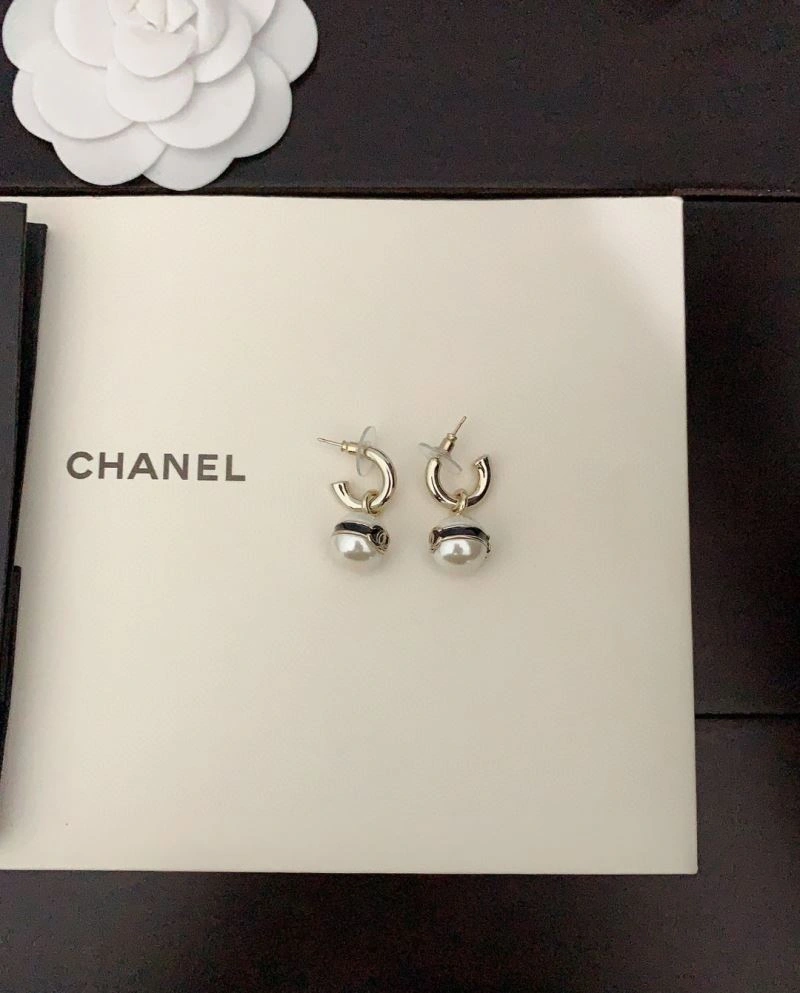 Accurate model Chanel Earrings
