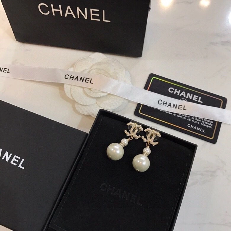 High accuracy Chanel Earrings