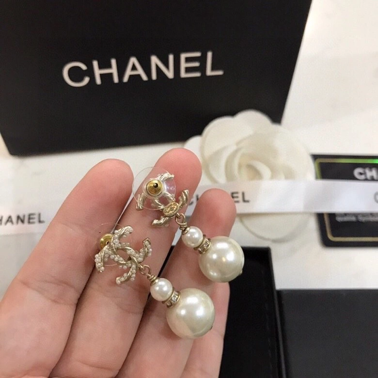 High accuracy Chanel Earrings