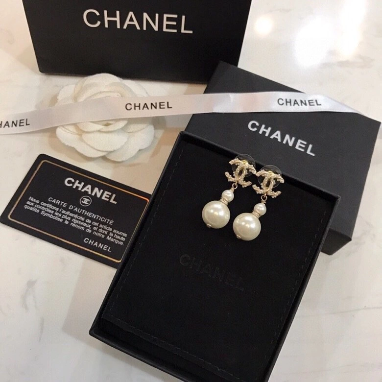High accuracy Chanel Earrings