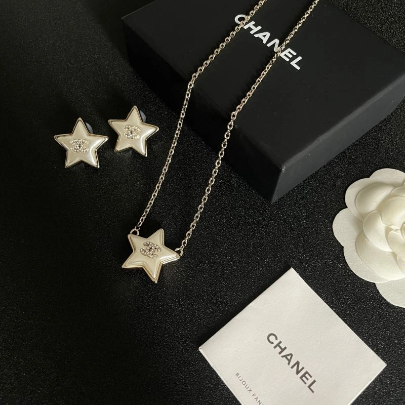 Low-cost Chanel Earrings