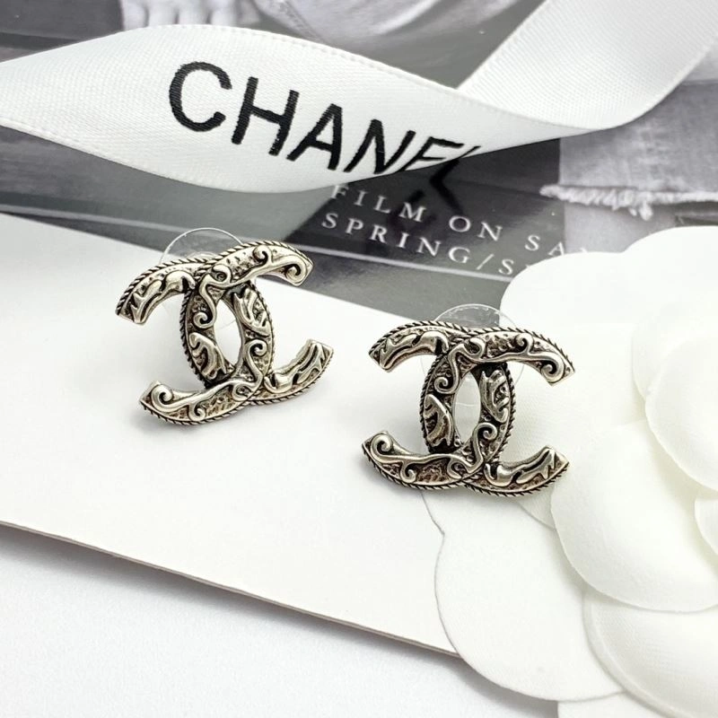 Top match Chanel Earrings