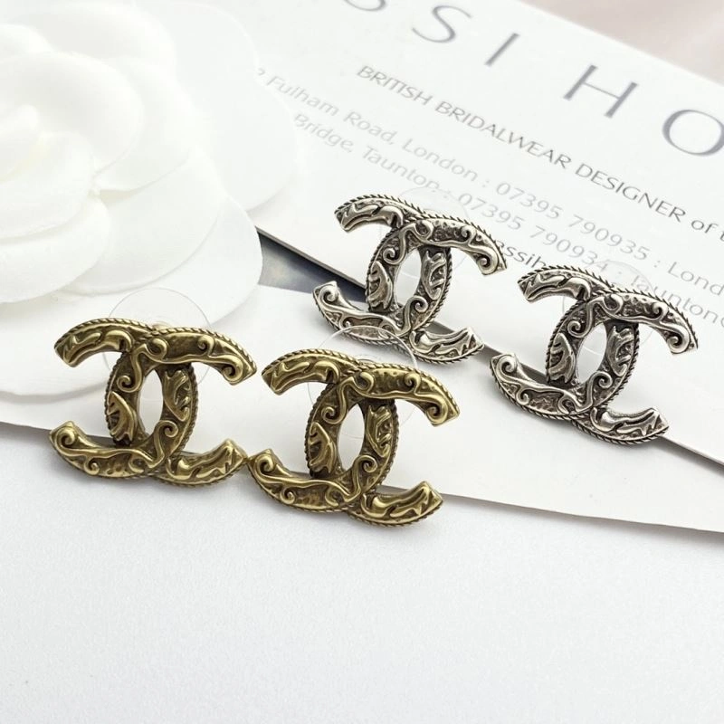 Top match Chanel Earrings