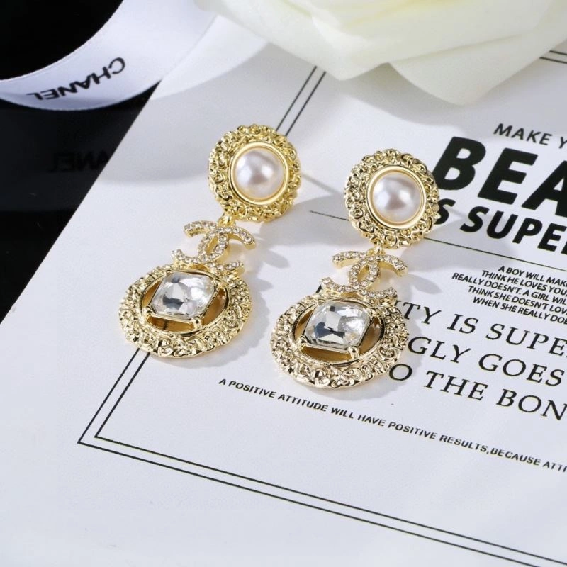 Top match Chanel Earrings