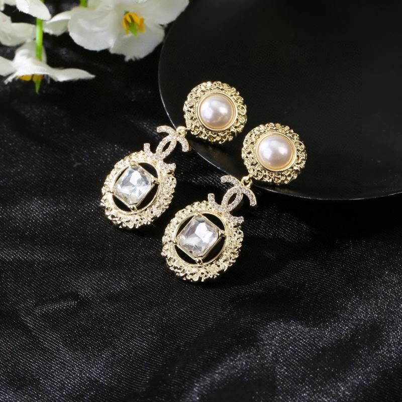 Top match Chanel Earrings